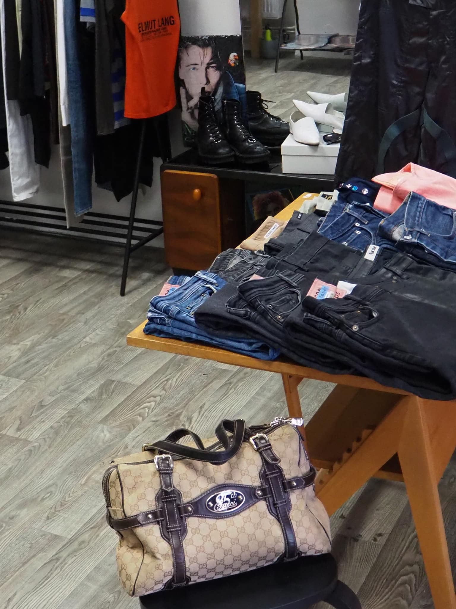 Brněnský průvodce second hand obchody: Skvosty, které musíte objevit ...