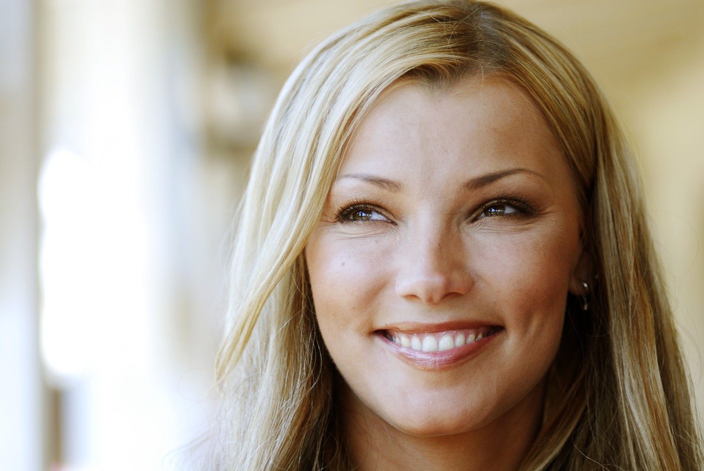 Servery: Zemřela zpěvačka Helena Zeťová, bylo jí 44 let | Týden.cz