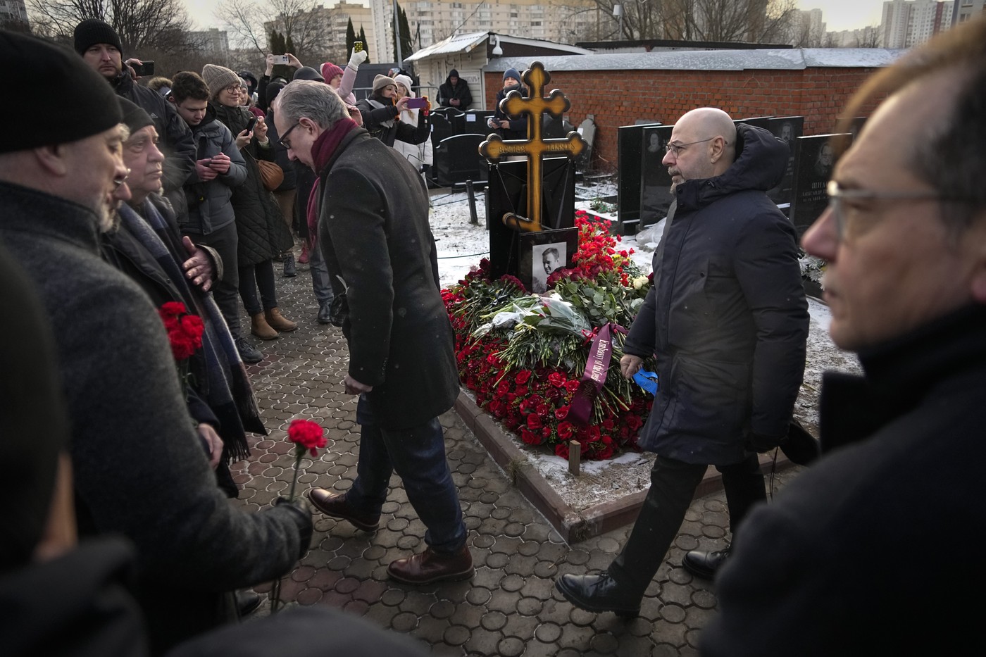 Ruská opozice rok od Navalného smrti živoří bez charismatického vůdce ...